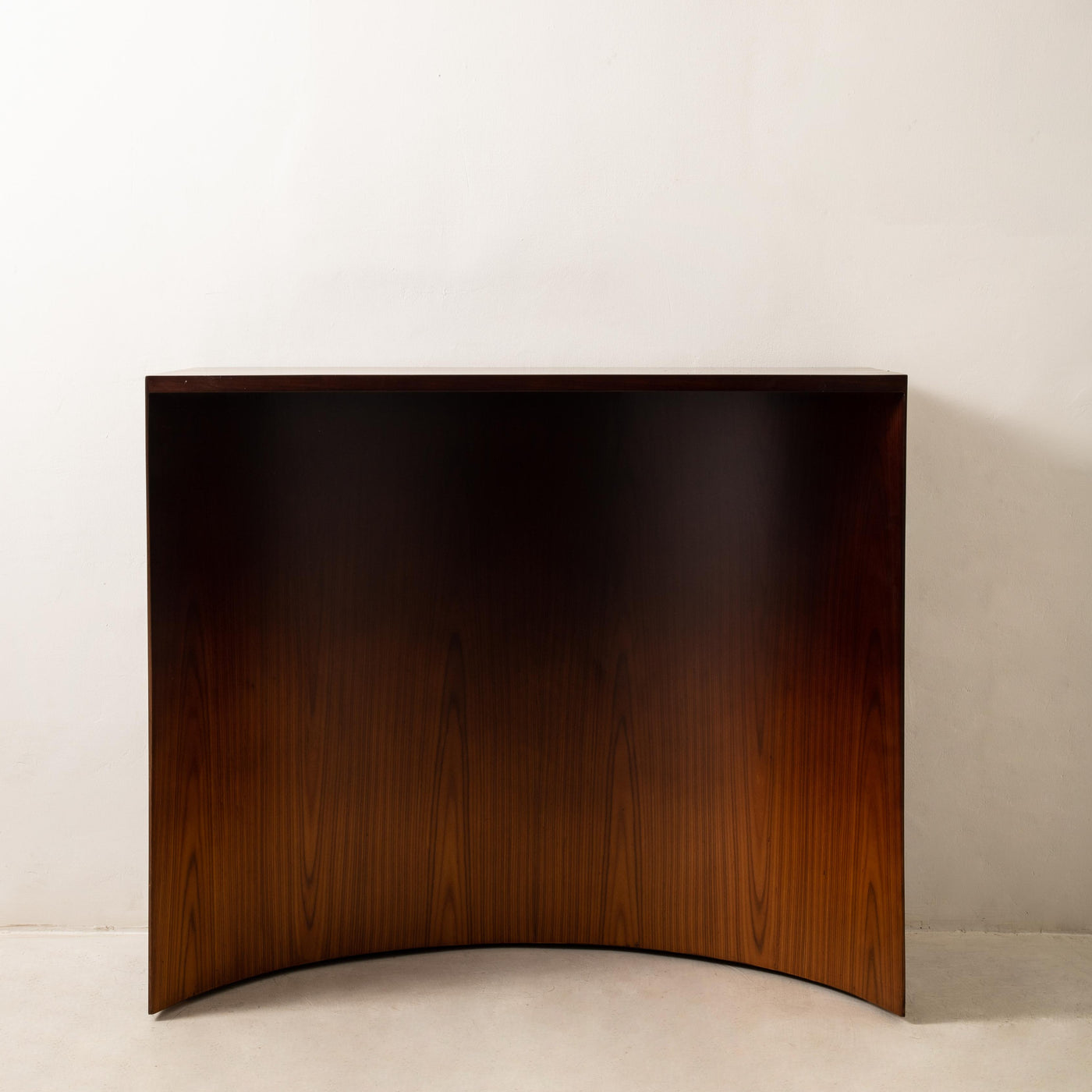 Curve Console – Archizy