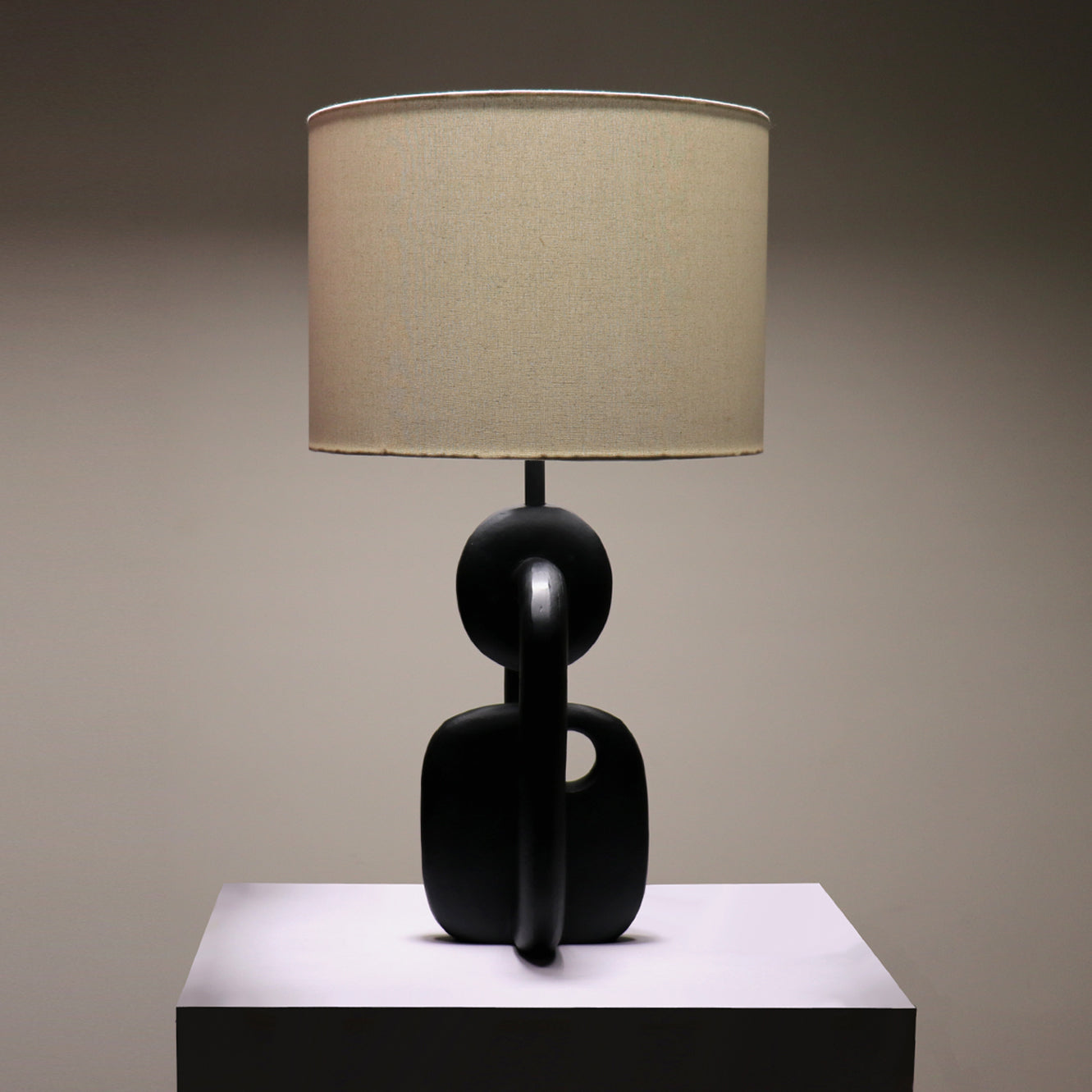 Novum Table Lamp – Archizy
